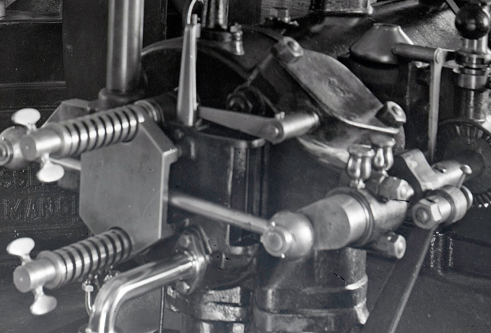 Early Crossley Slide Valve engine - "Twin" | Page 2 | Smokstak® Antique ...